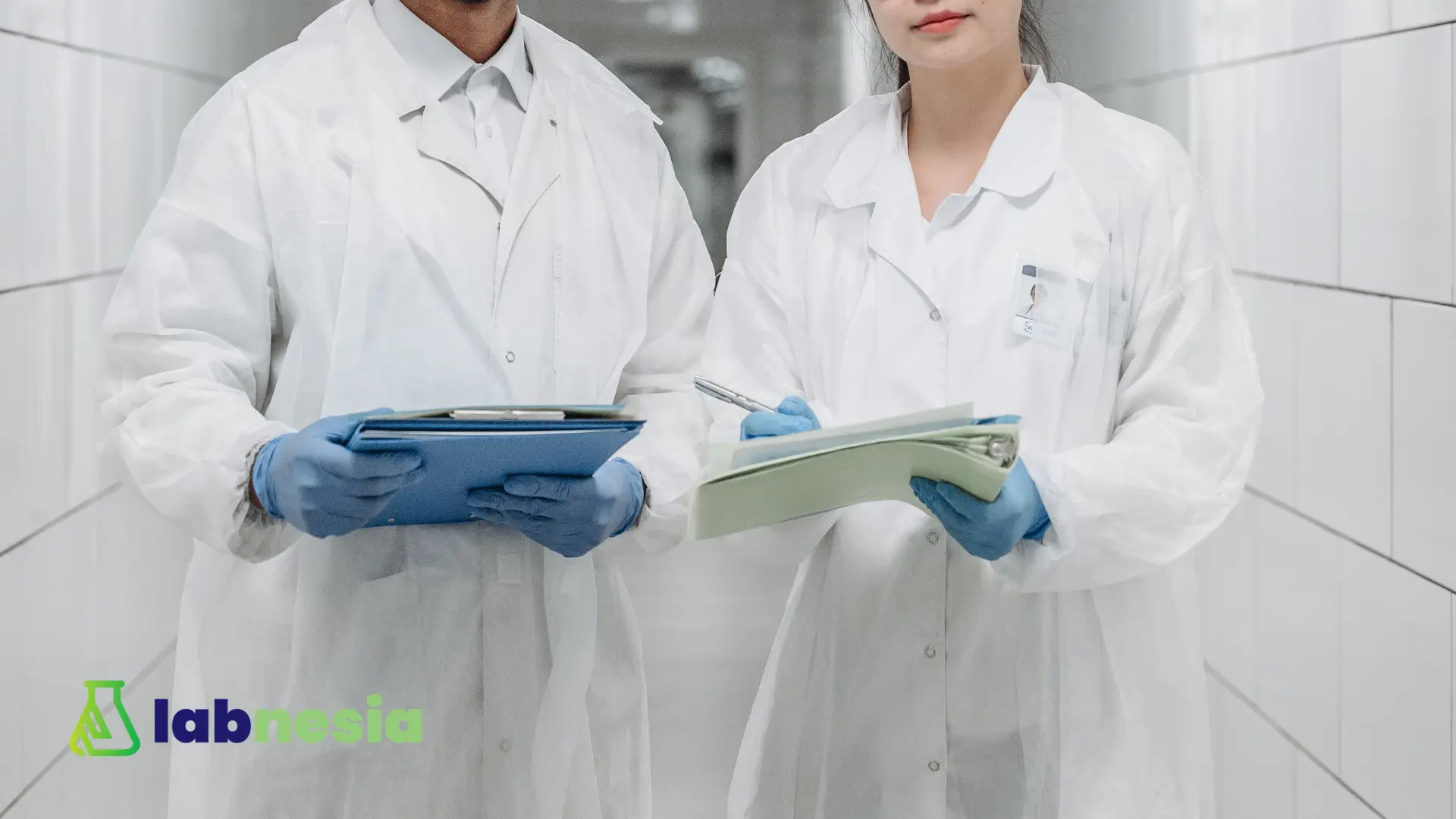 Standar Akreditasi Laboratorium Medis vs ISO 17025: Perbedaan, Fungsi, dan Manfaatnya - labnesia